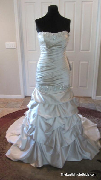 Essense of Australia D1237 - The Last Minute Bride